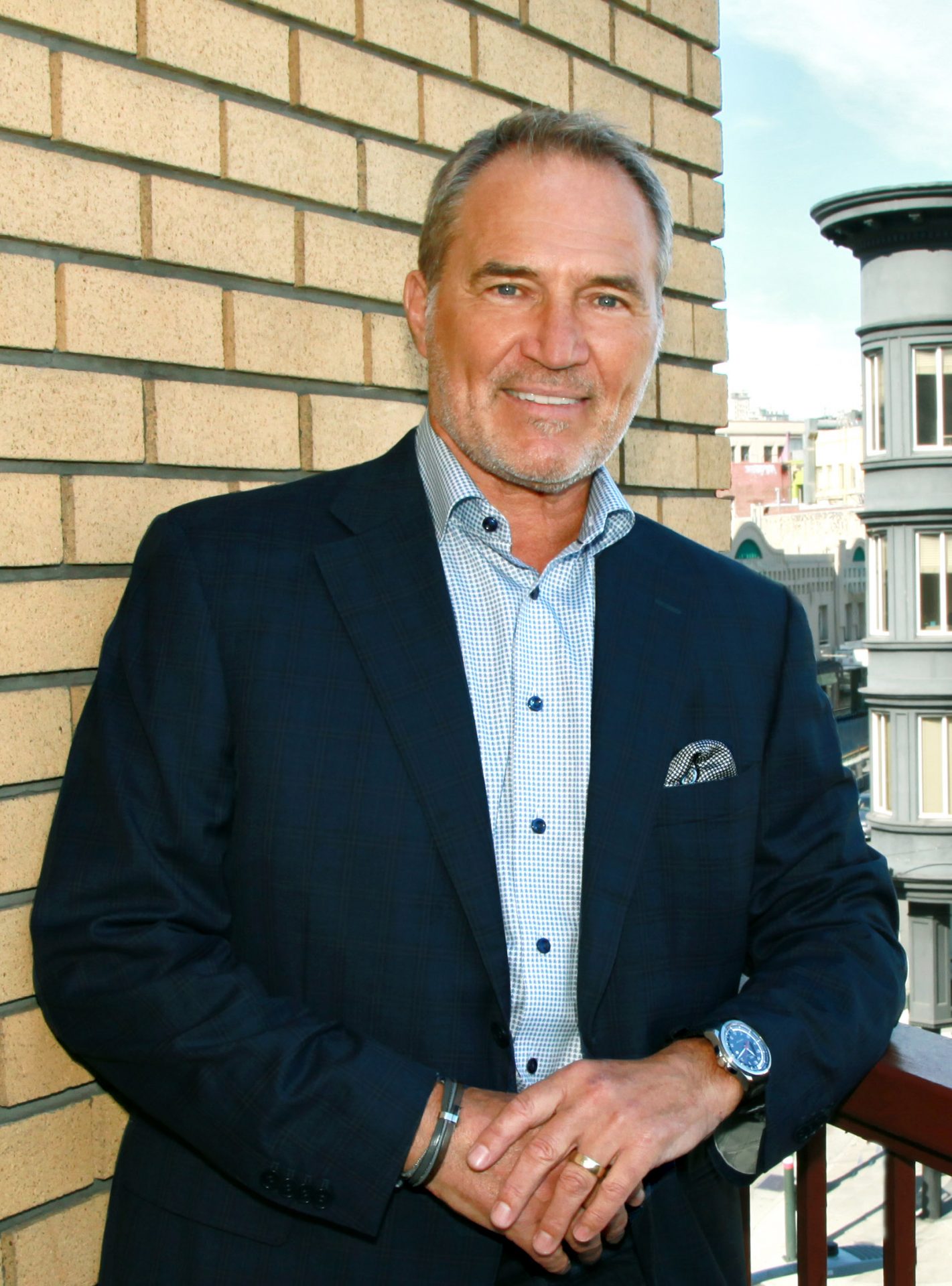 Christos Richards - Calibre One